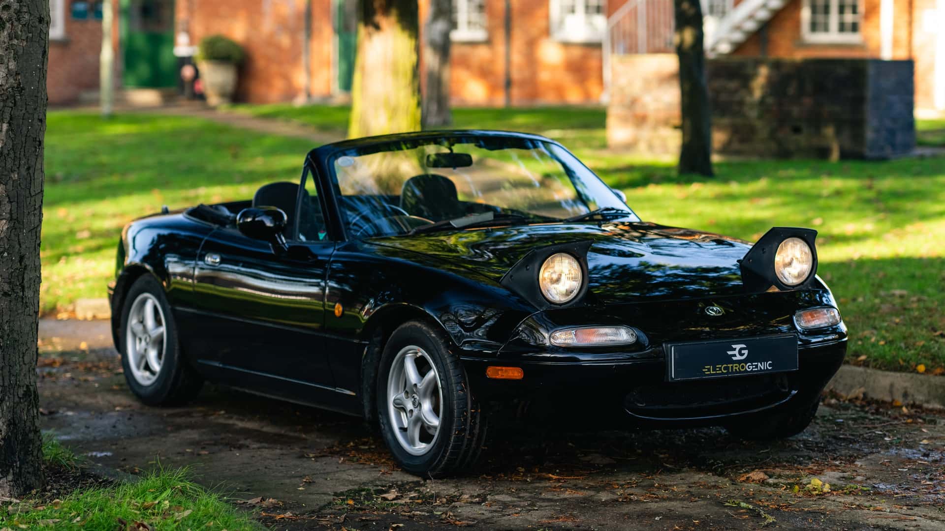 Mazda Miata için EV dönüşüm kiti tanıtıldı