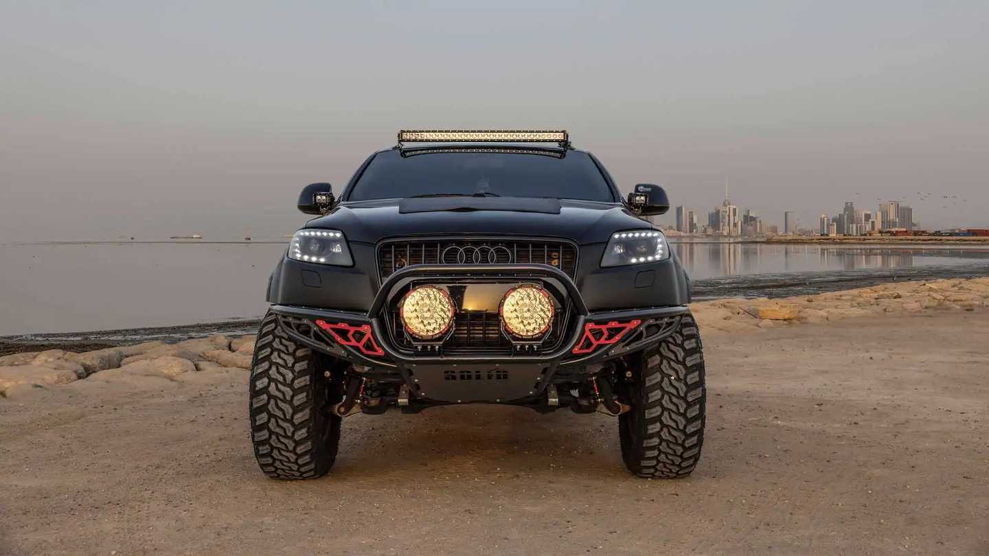 Este salvaje Audi Q7 Overland está preparado para el desierto