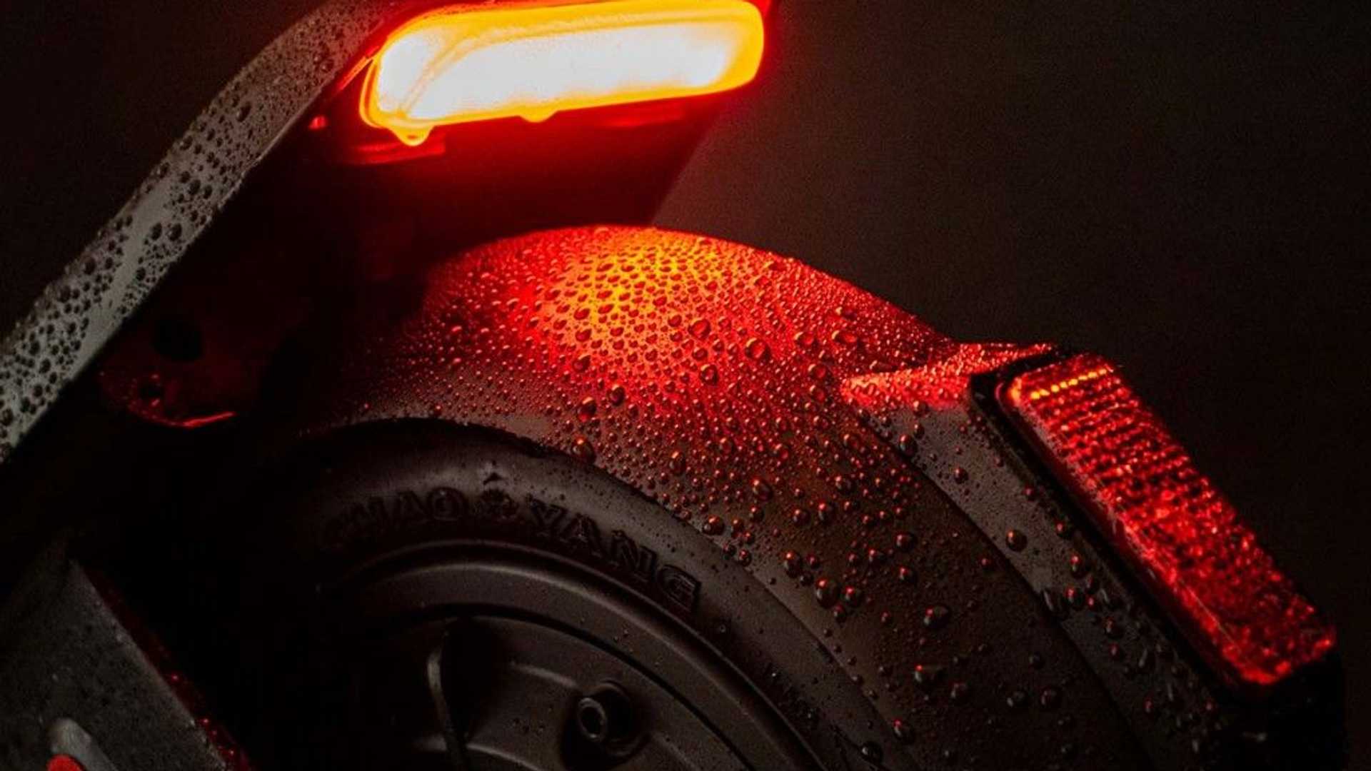 British E-Mobility Firm Zinc Teams Up With Formula E For New GZ1 E-Scooter