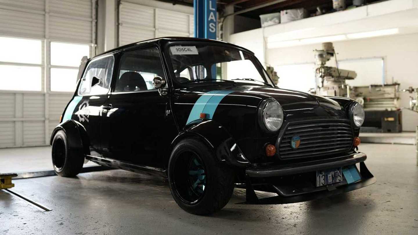 You Can Get Your Hands On This Rad ZX-10R-Powered Mini