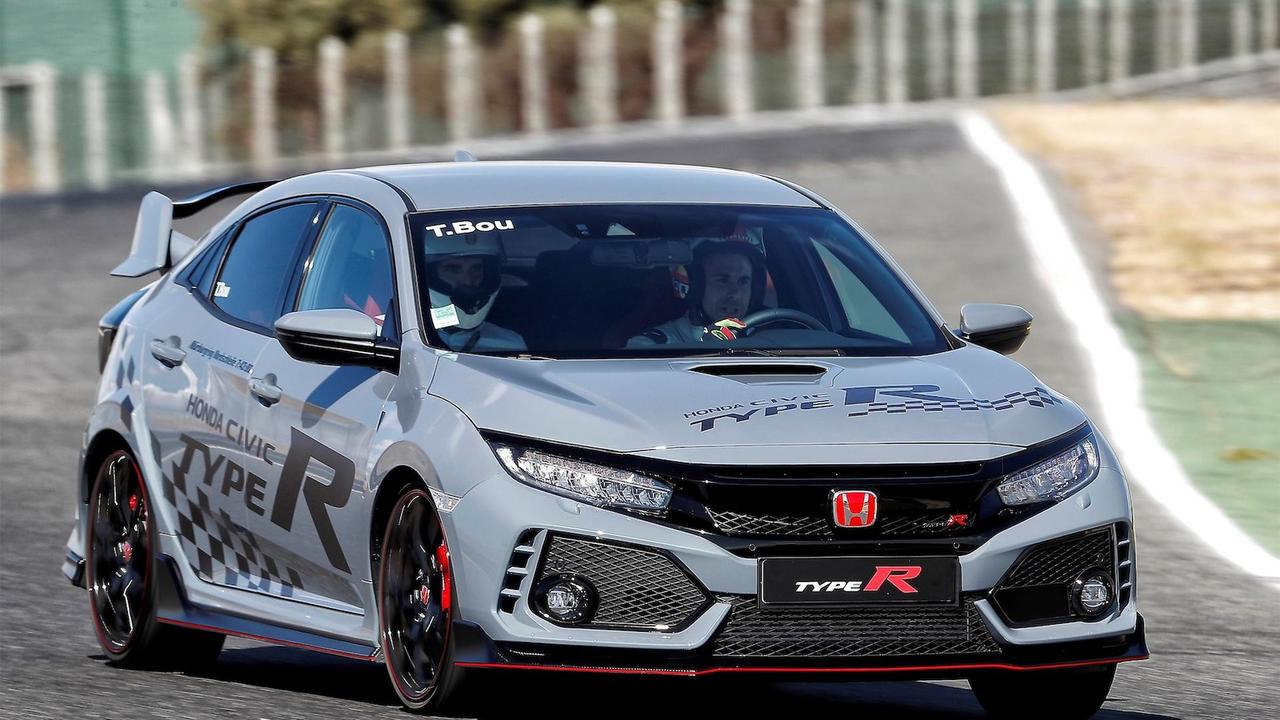 Los pilotos de HRC estrenan su Honda Civic Type R
