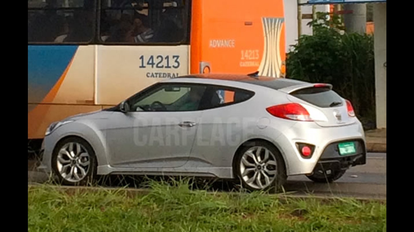 Flagra: Hyundai Veloster Turbo de 204 cv já roda em testes no Brasil