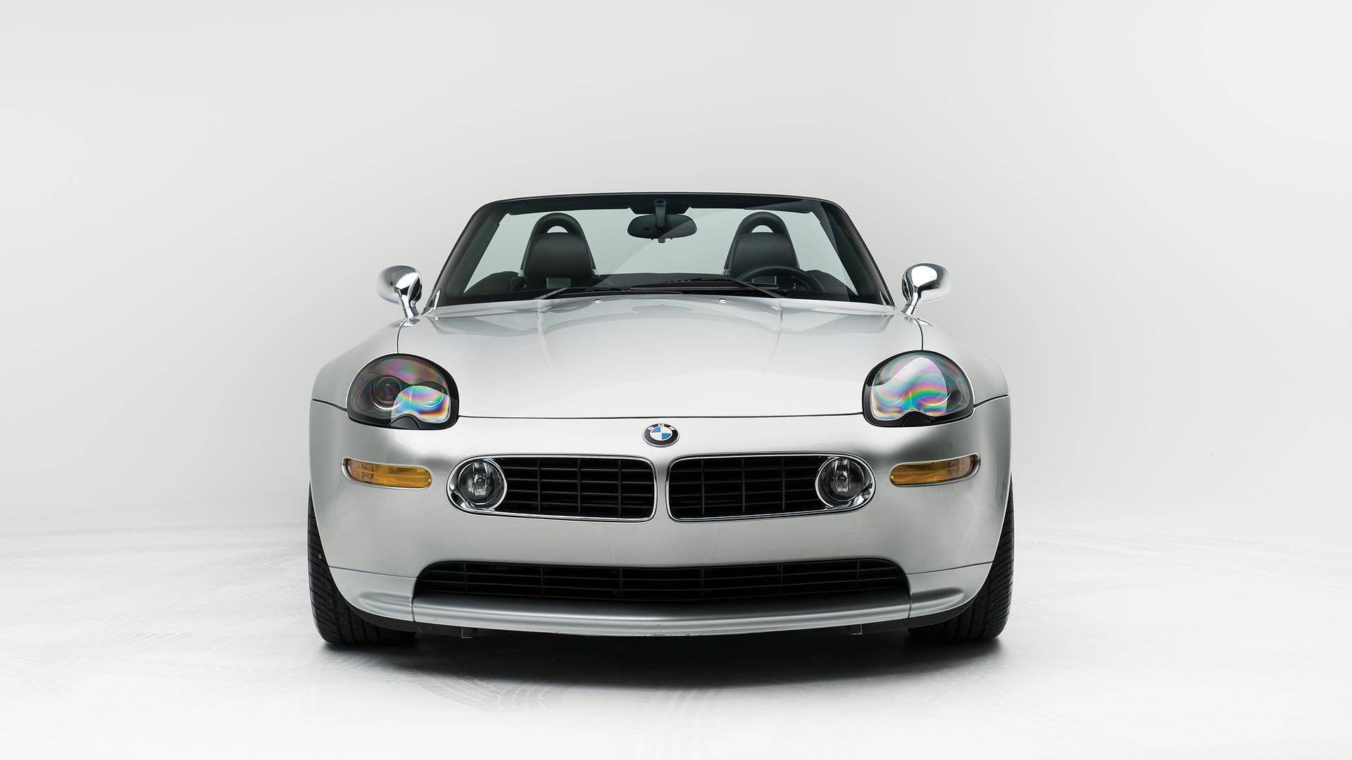 Steve Jobs' 2000 BMW Z8 Brings $329.5K At Auction
