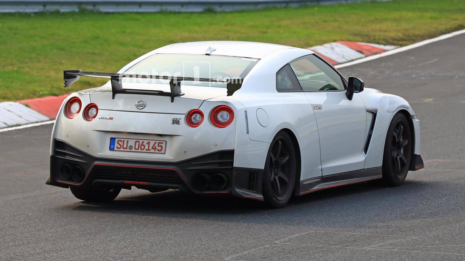 Nissan, daha haşin bir GT-R Nismo hazırlıyor