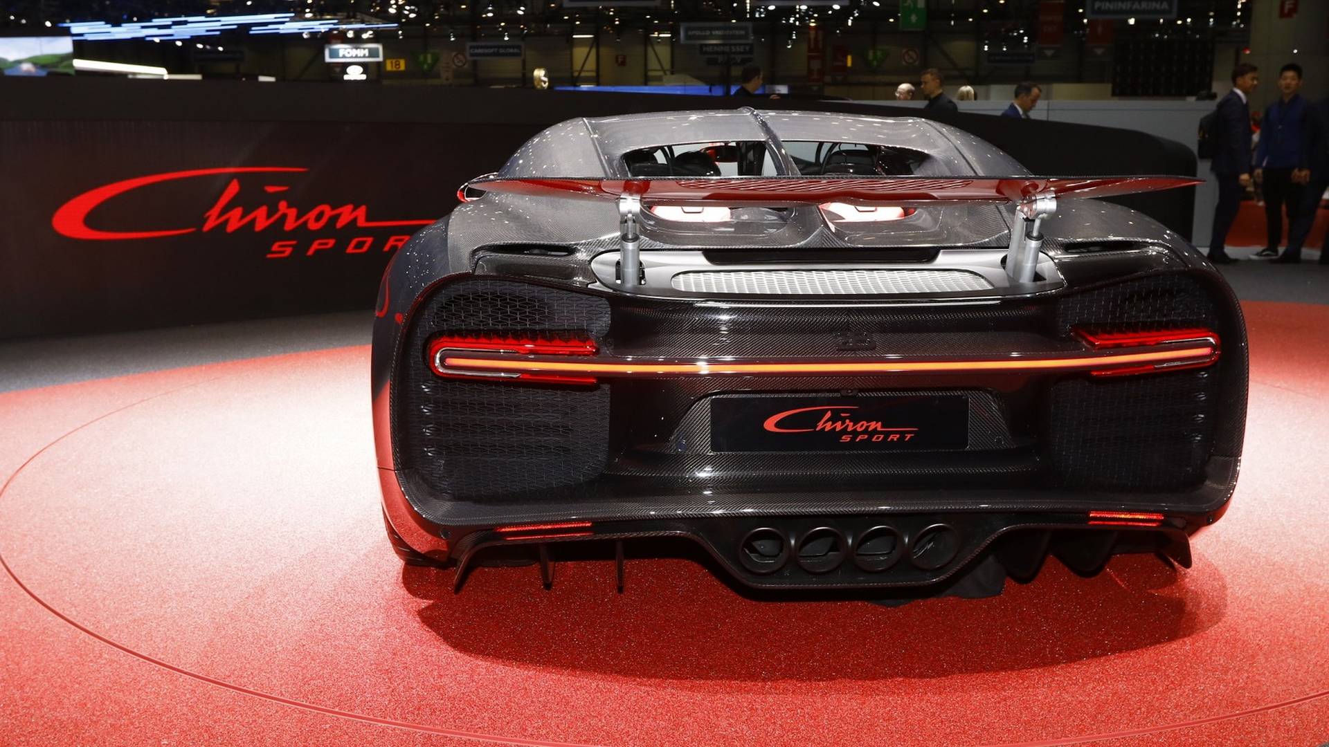 Bugatti Chiron ve Veyron drag yarışında