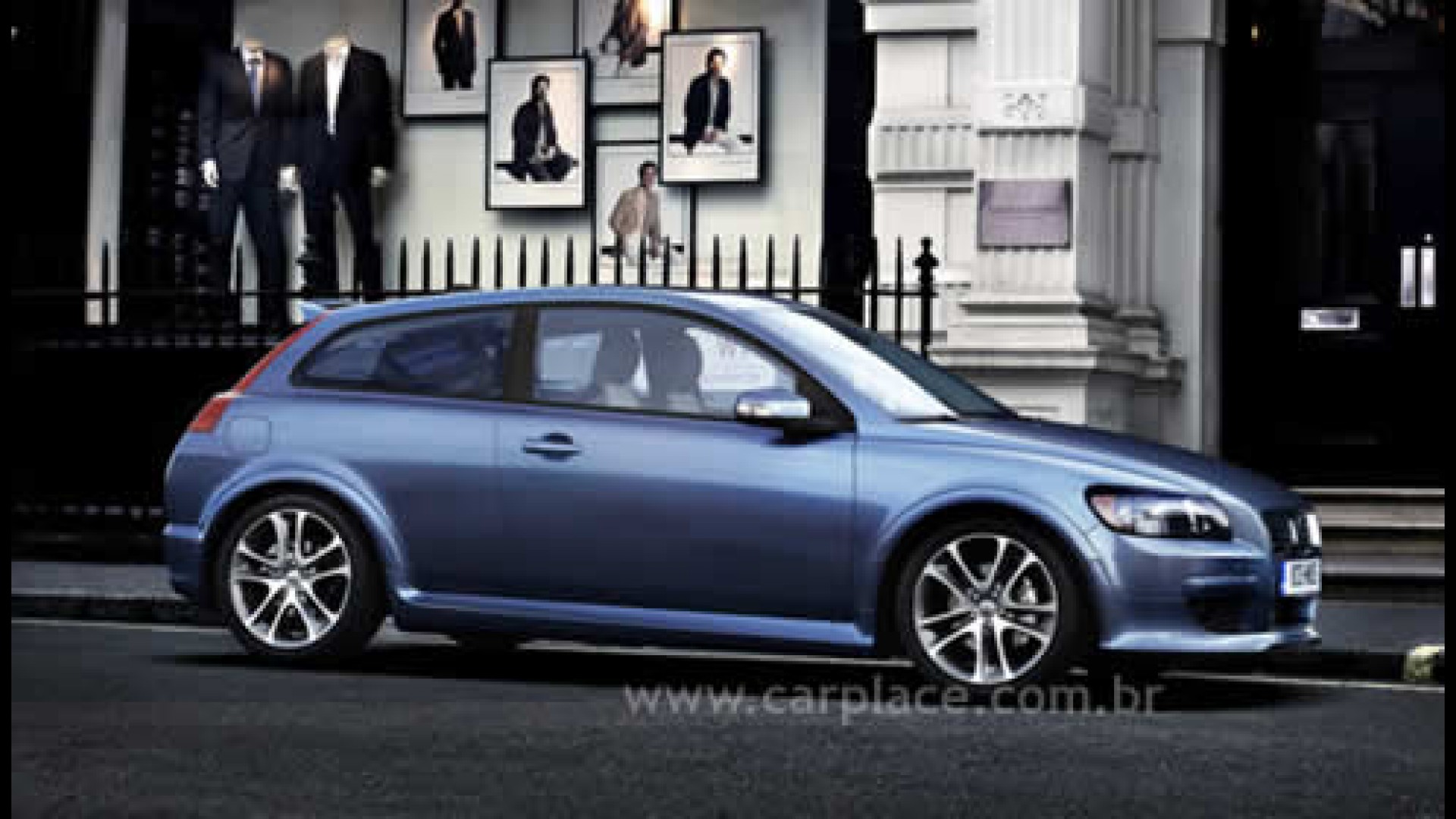 Linha 2008 do Volvo C30 chega ao mercado com novidades