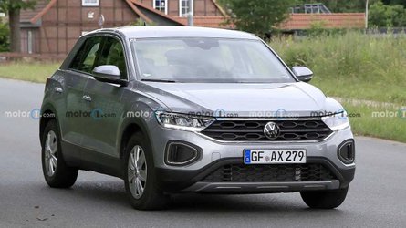 Volkswagen T-Roc R Facelift (2022) erstmals als Erlkönig erwischt