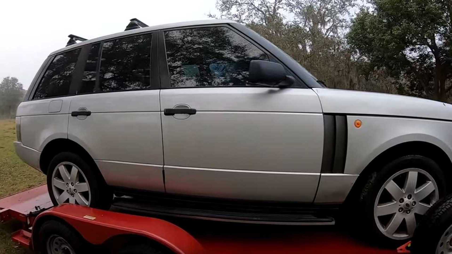 Guy Buys A Range Rover At Auction For $1,400 | Motorious