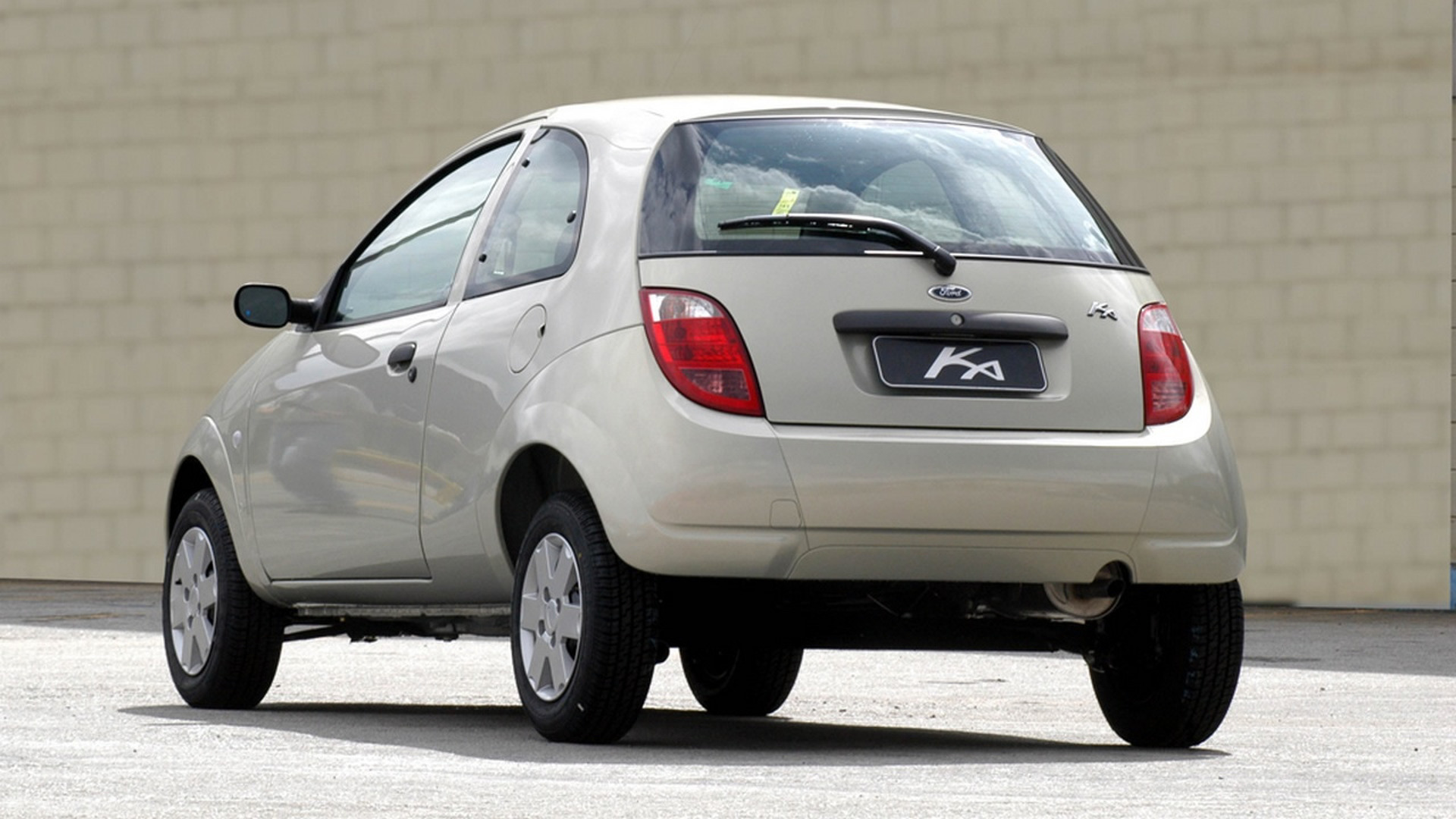 Ford Ka chega a 1 milhão de unidades produzidas no Brasil; relembre a ...