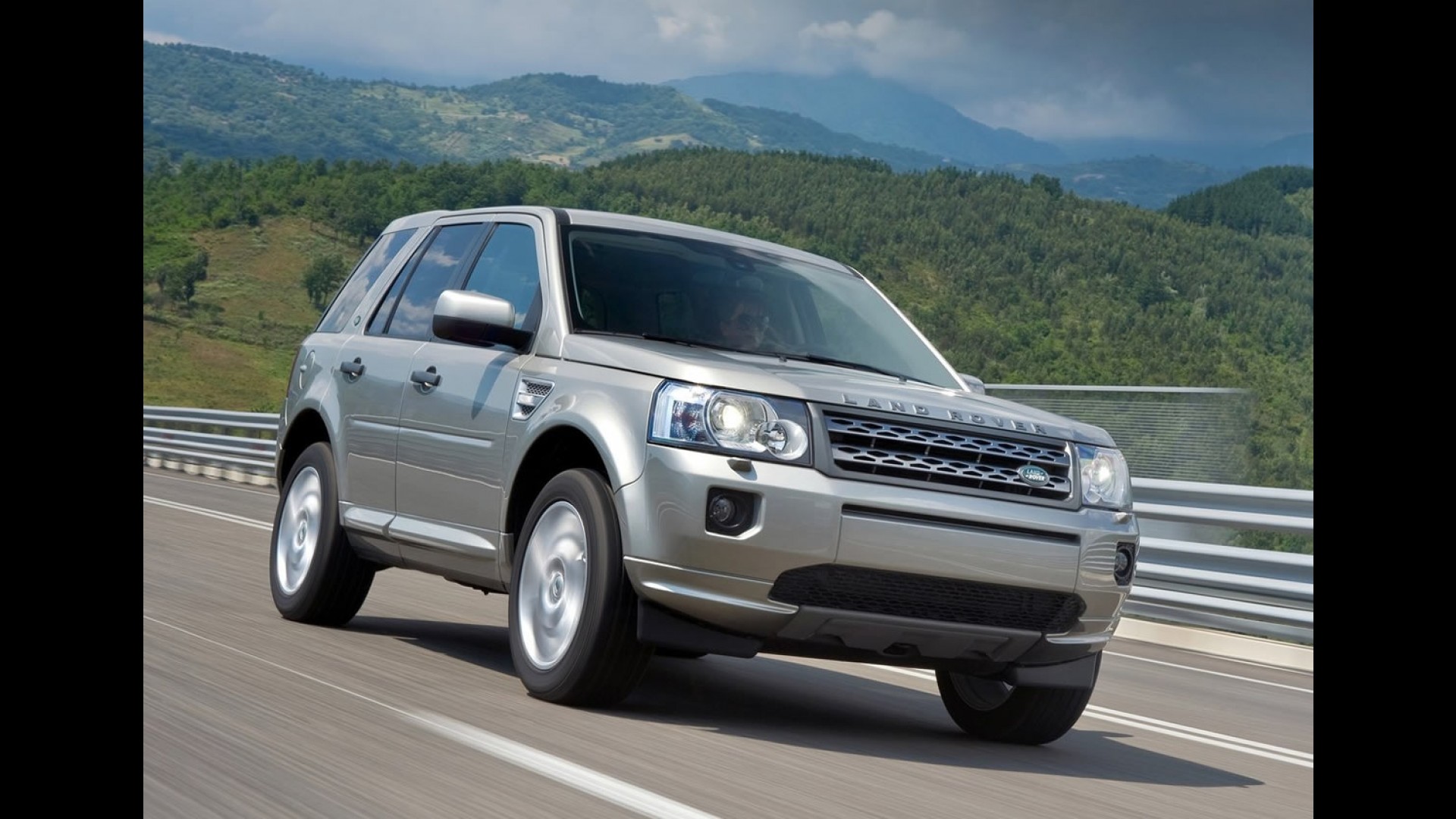 Land Rover Freelander 2 a diesel chega oficialmente por R$ 129.900 ...