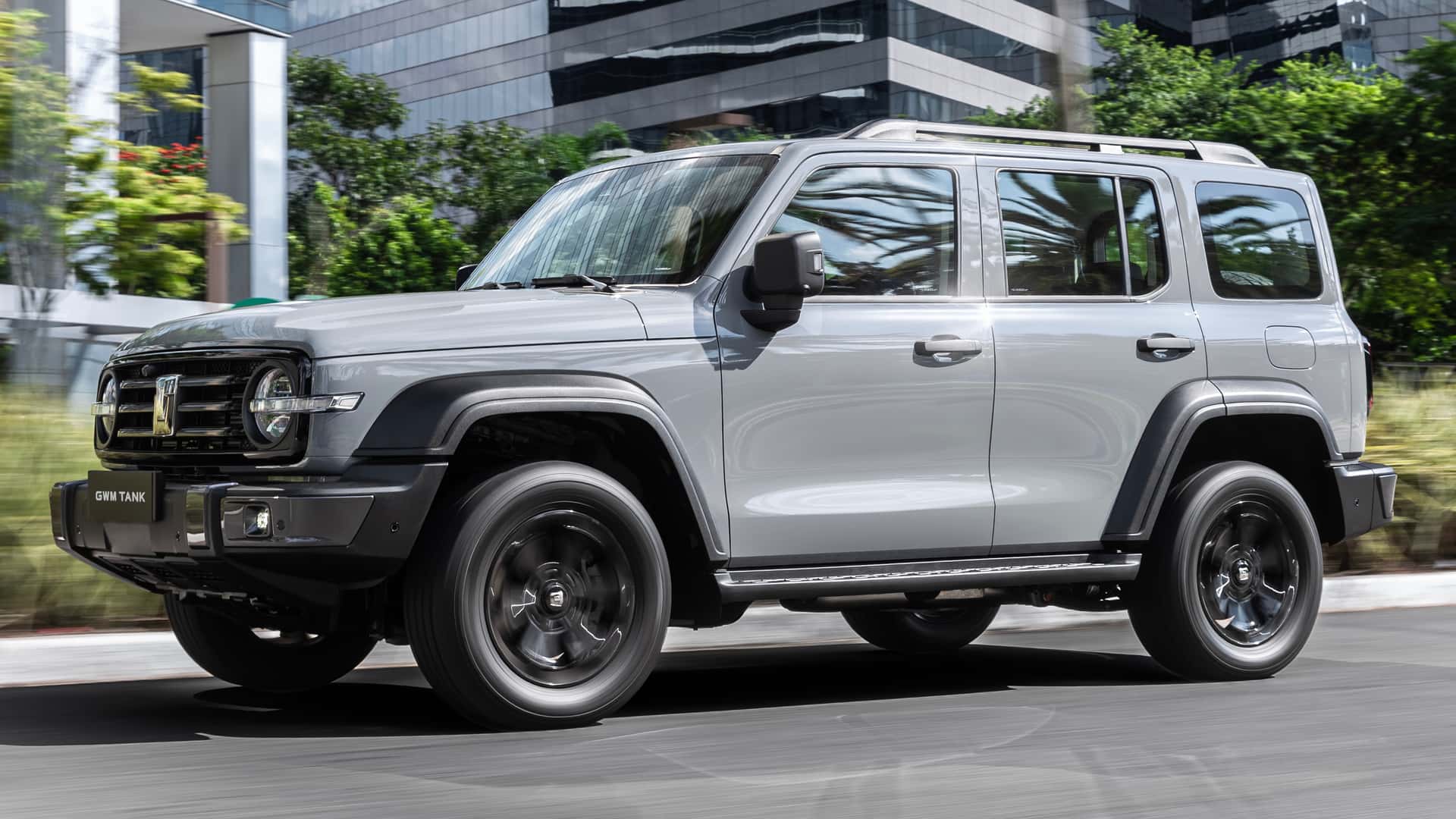 Chegando ao Brasil em abril, GWM Tank 300 2026 já pode ser reservado