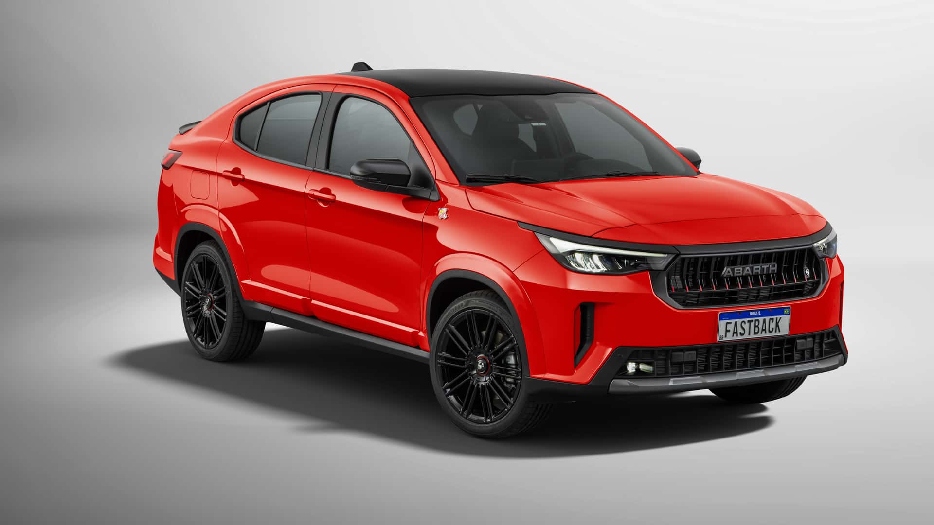 SUVs e crossovers compactos: Fiat Fastback registra recorde de vendas