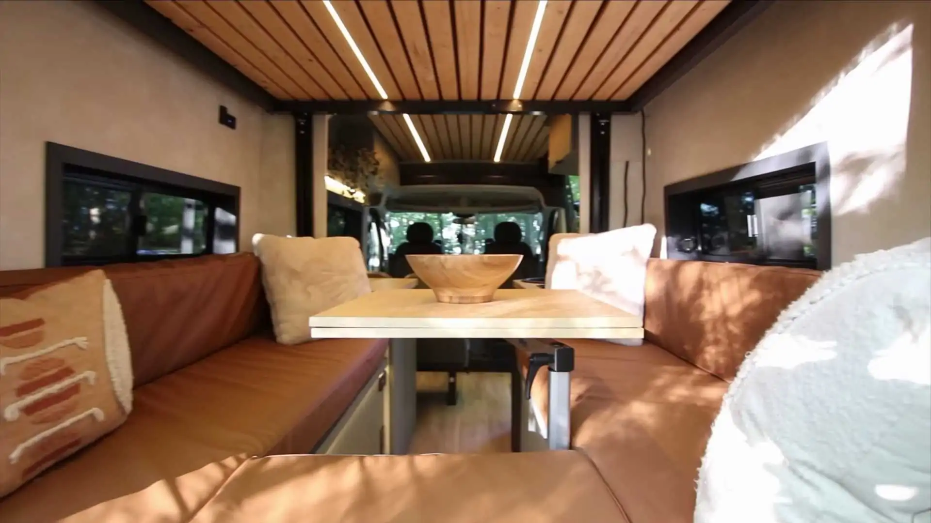 Ram Promaster Camper 2560x1708