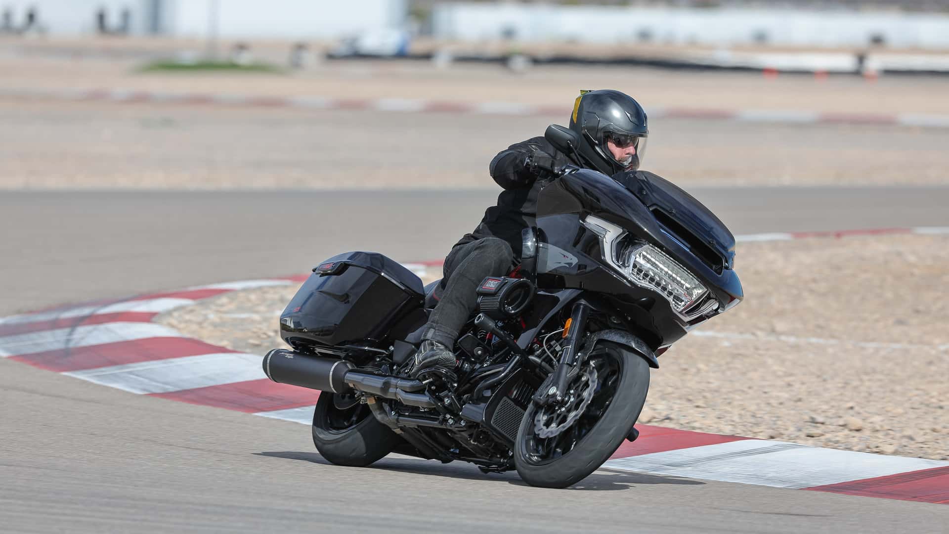 Harley-Davidson CVO Road Glide ST First Ride Review: A King of the ...