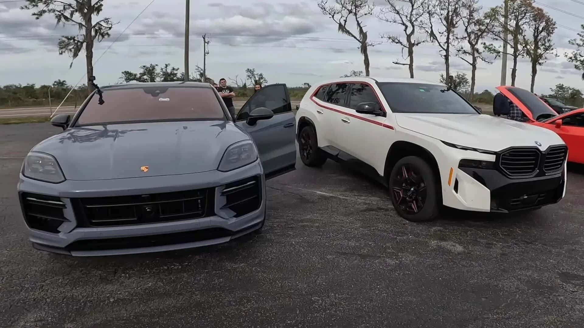 Une BMW XM réglée avec 800 ch a presque battu cette Porsche Cayenne ...