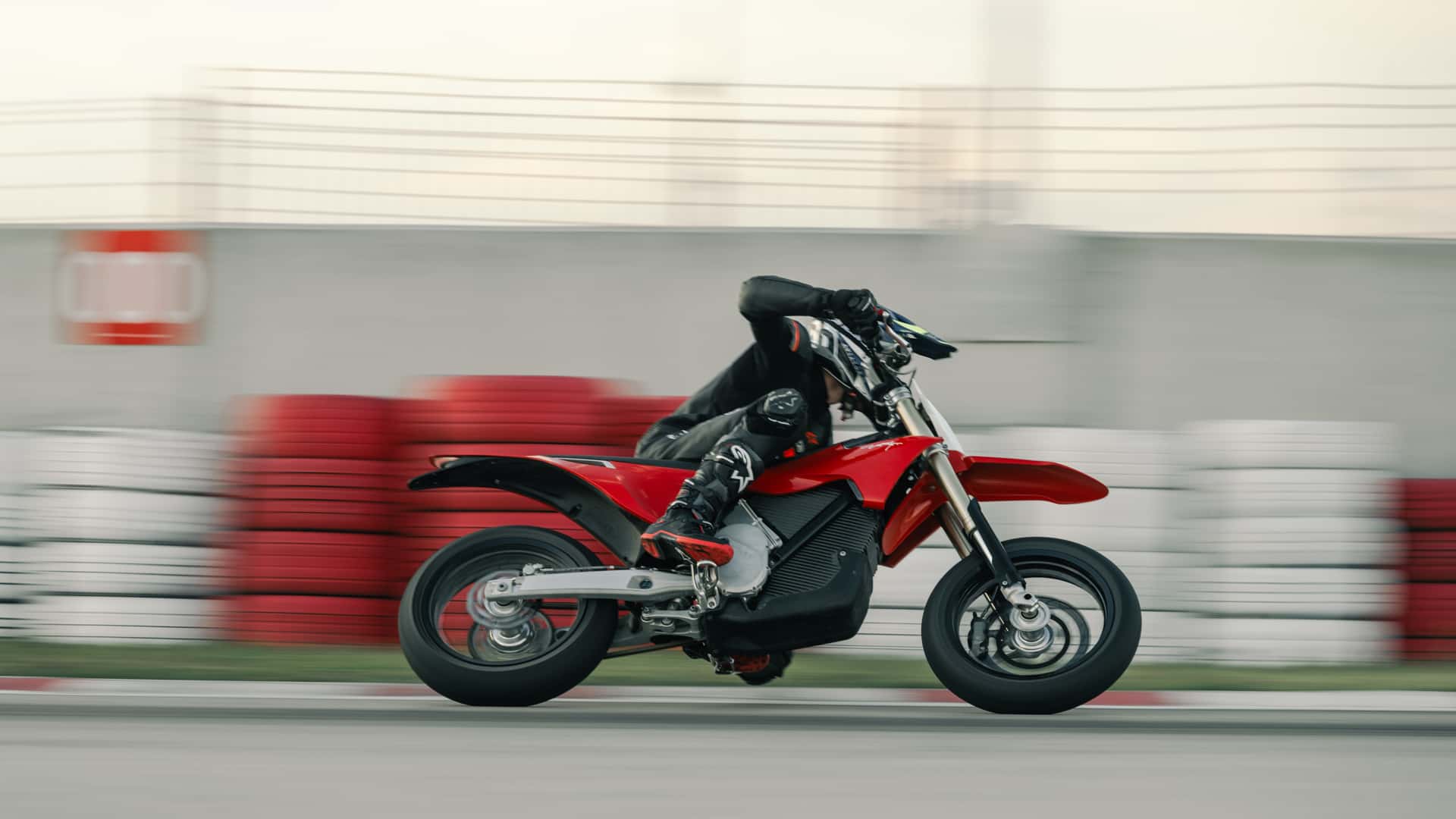 Stark’s EV Supermoto Is Finally Here, and Its Specs Will Make You Salivate