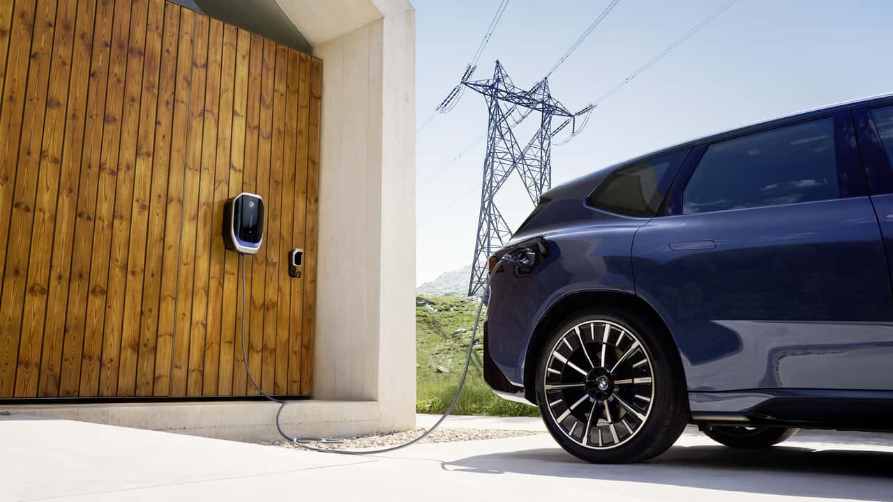 BMW iX3: E.ON bietet erstes Vehicle-to-Grid-Modell an