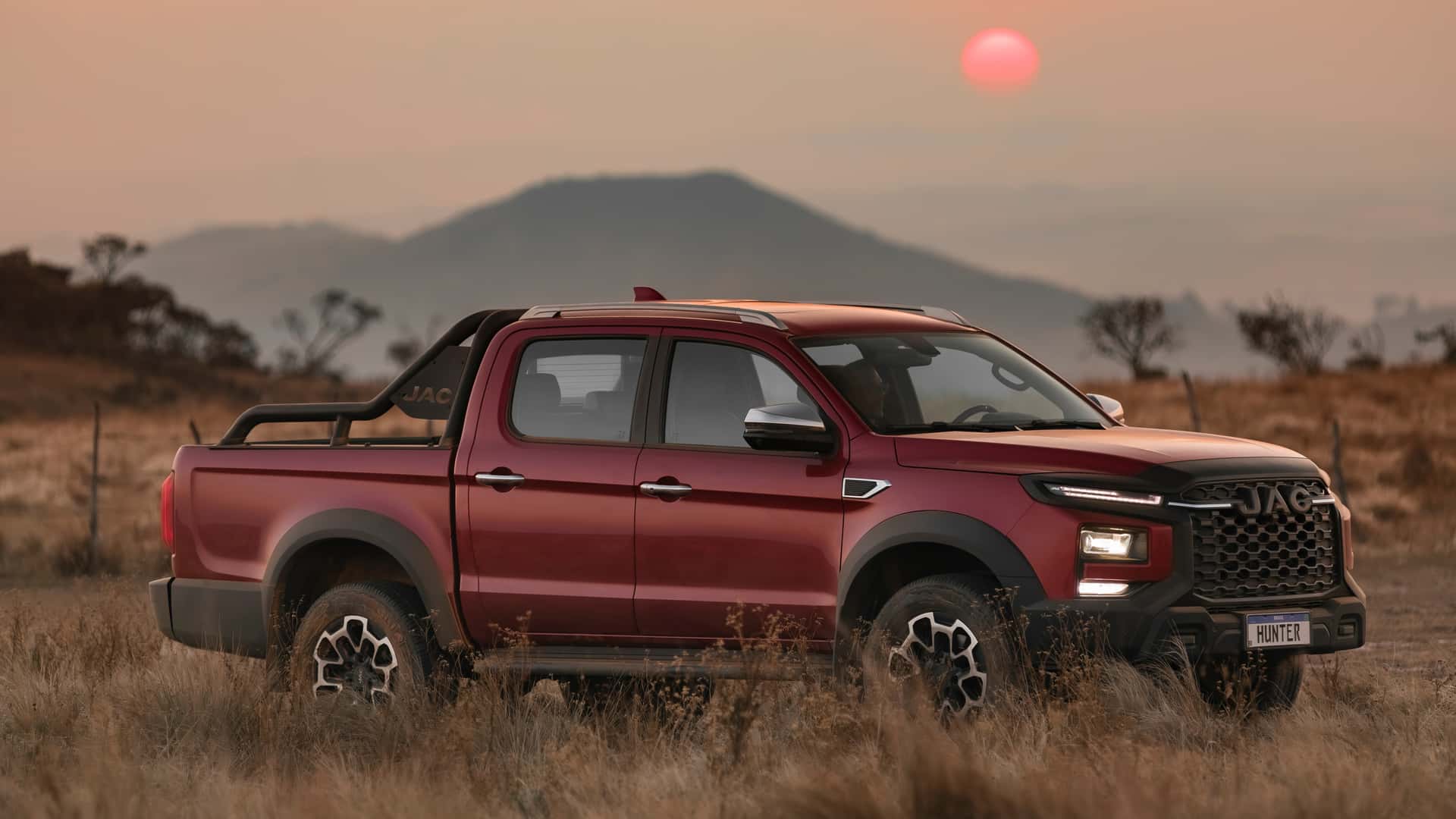 JAC lança a Hunter HD 4x4 no Brasil; veja os preços da picape média