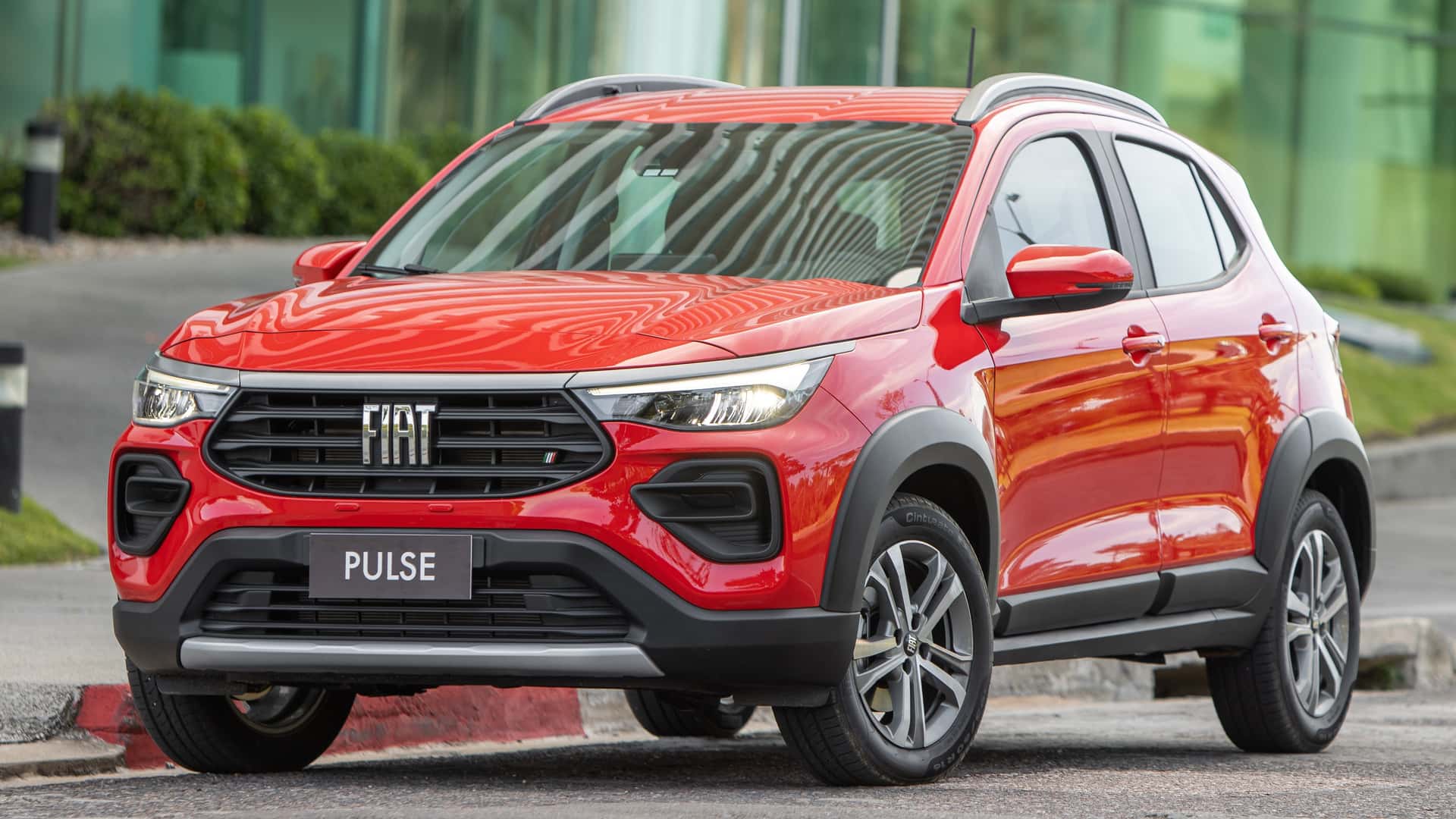 Fiat Pulse Audace Hybrid 2025 tem R$ 16 mil de desconto no preço
