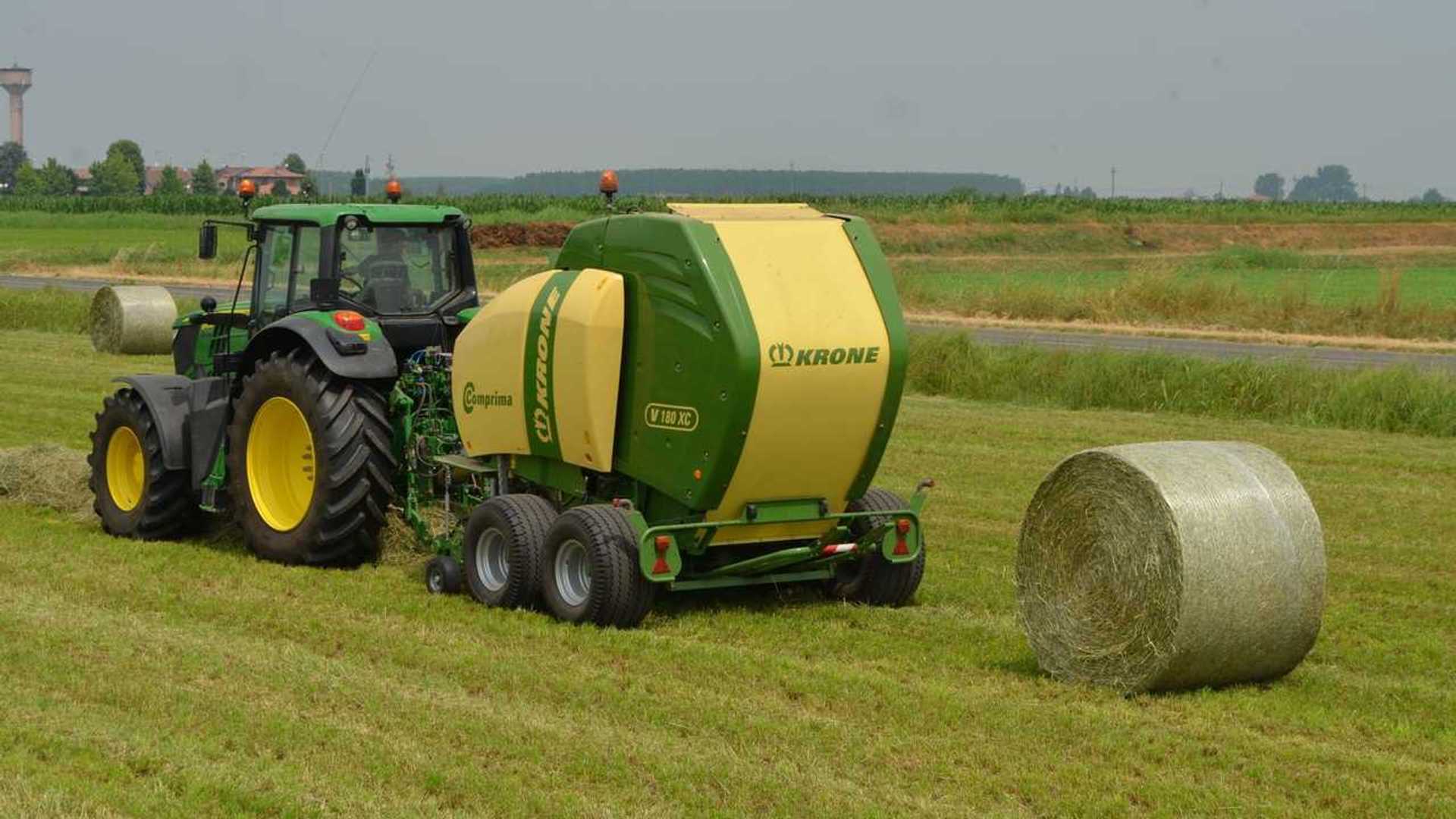 Krone Comprima V 180 XC: rotopressa variabile per balle al top