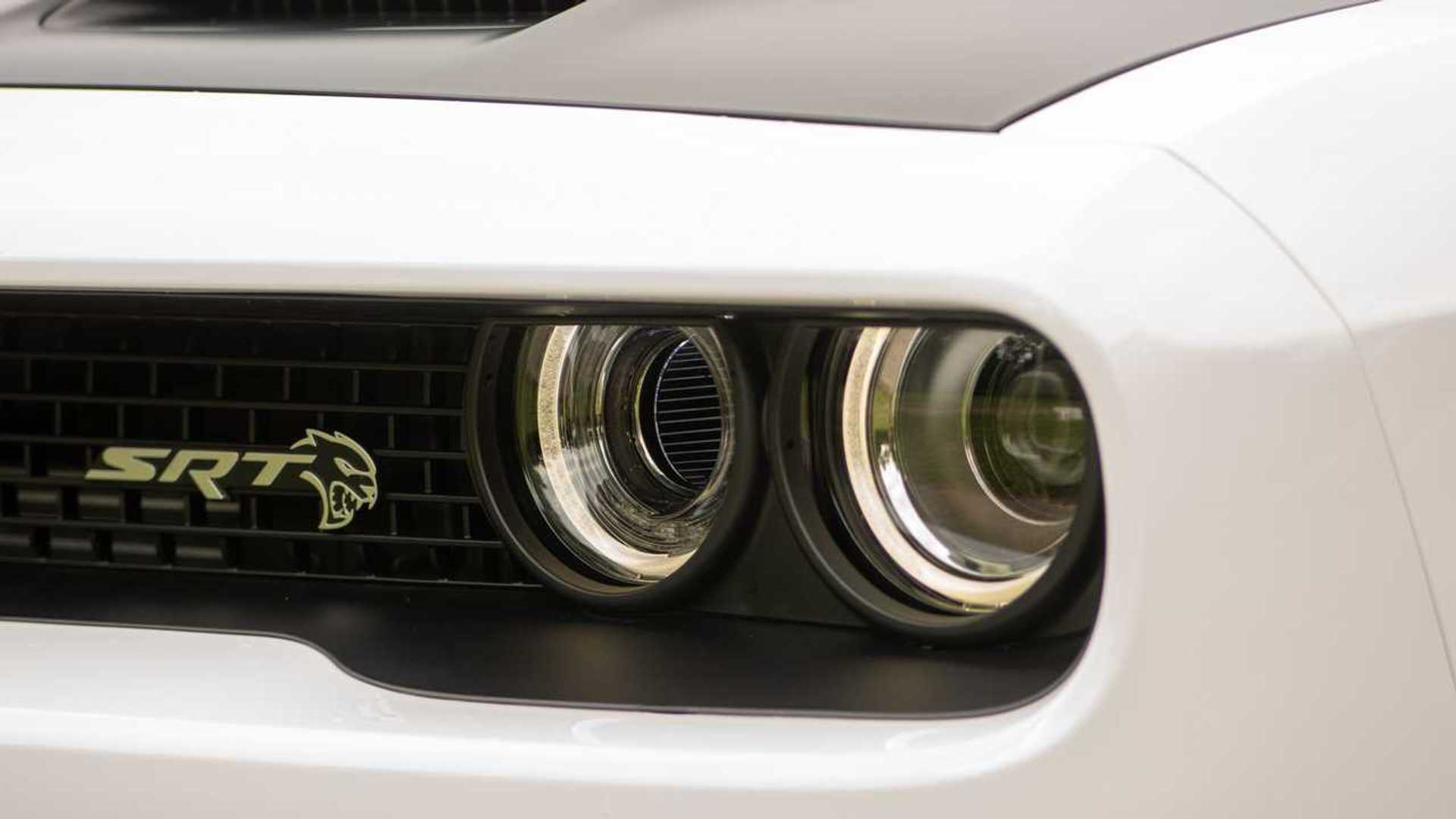 Dodge Challenger Hellcat Redeye, la prova con 800 CV