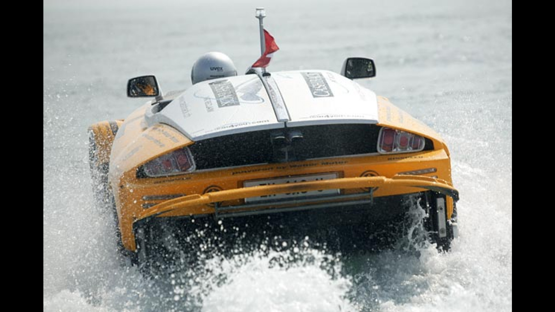Rinspeed Splash: Hochsee-Auto mit Schwimmflügeln