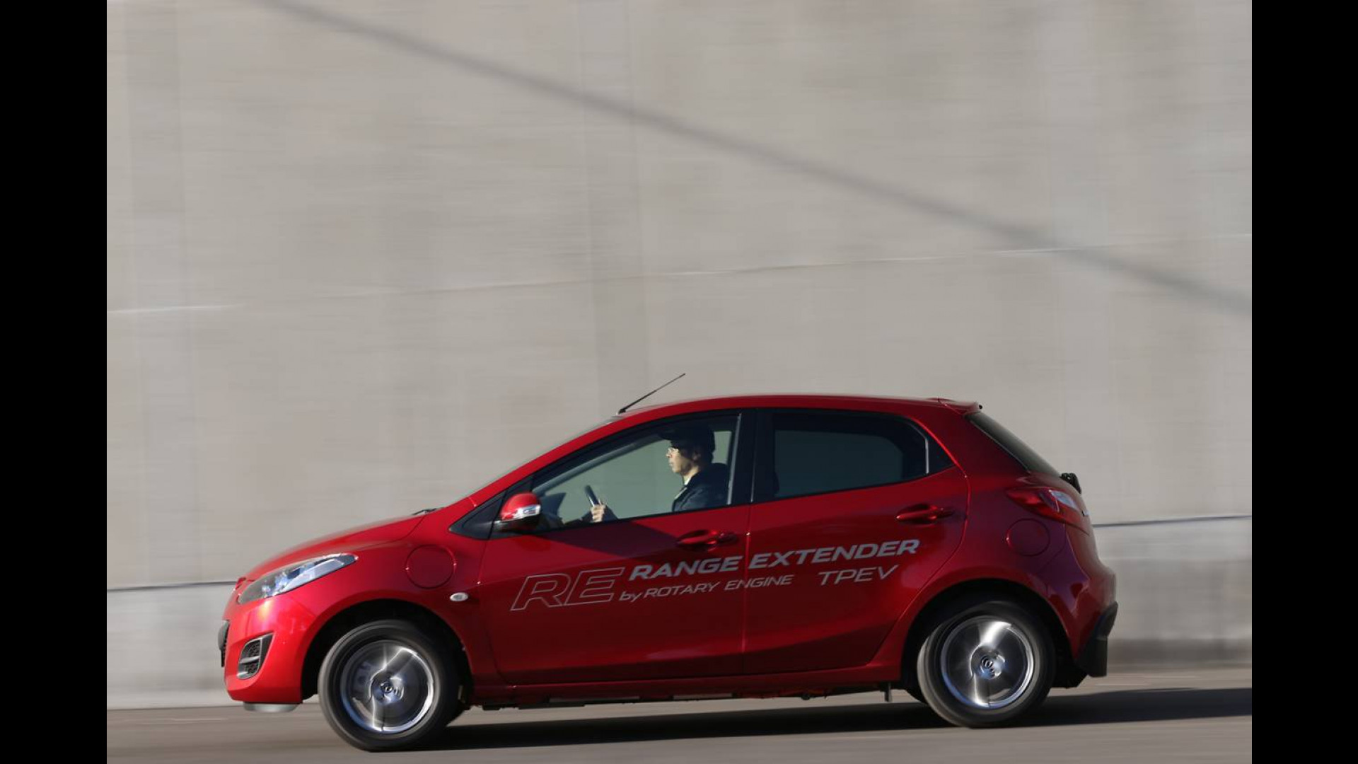 Mazda2 EV Range Extender, elettrica e rotativa