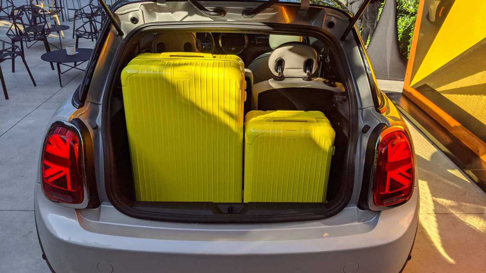 2020 MINI Cooper SE: Big Fun, Short On Range, But Easy On The Wallet