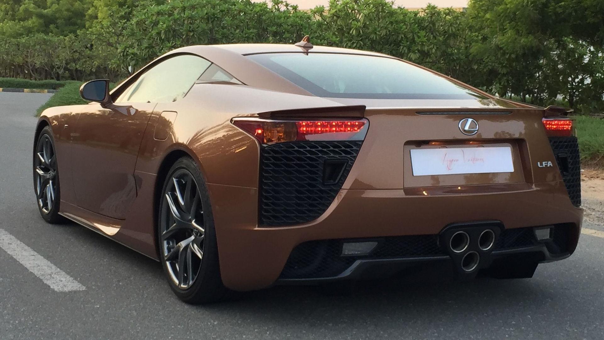 Cette unique Lexus LFA est à vendre... très cher