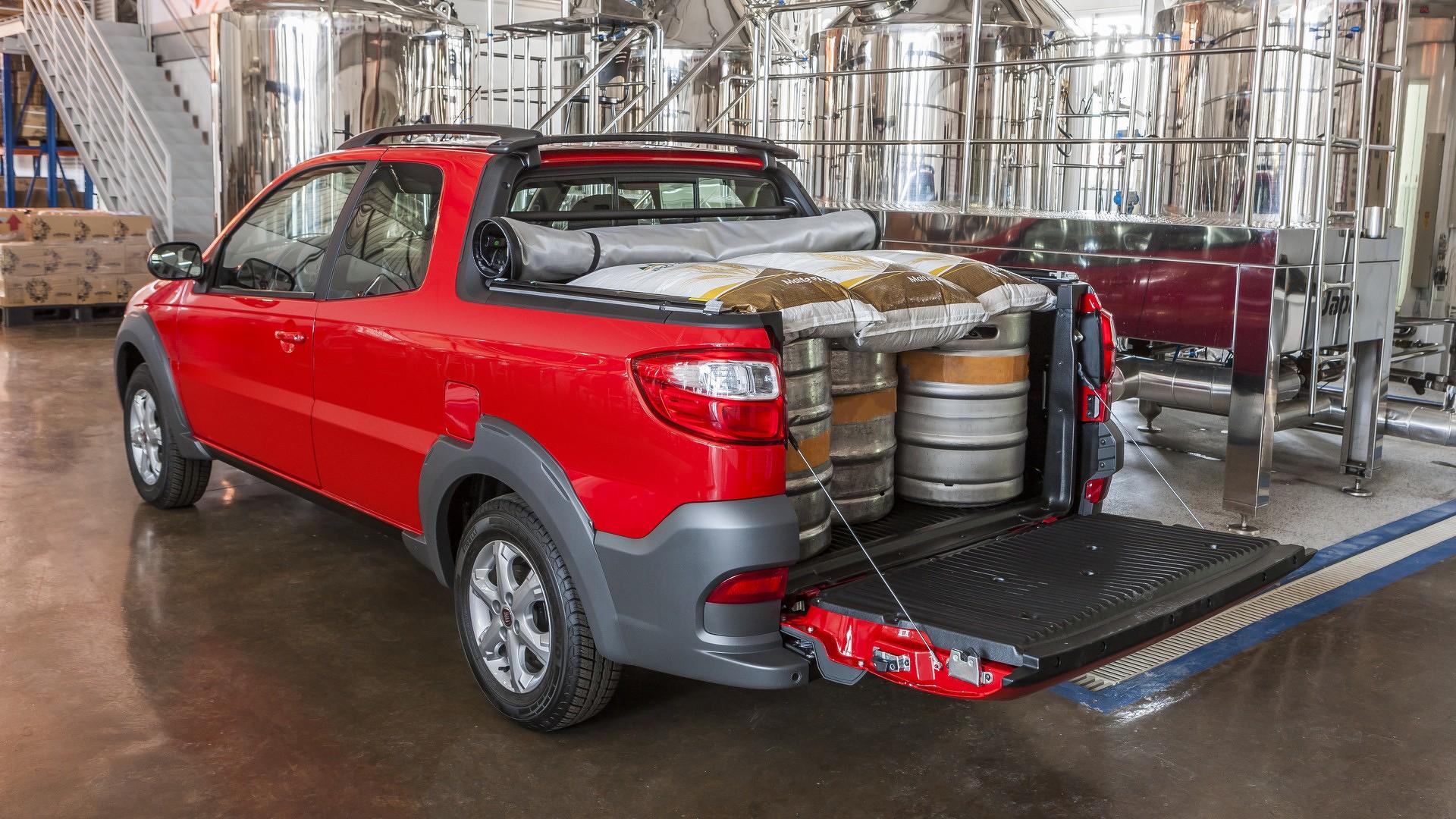 Fiat Strada 2018 fica mais equipada e barata