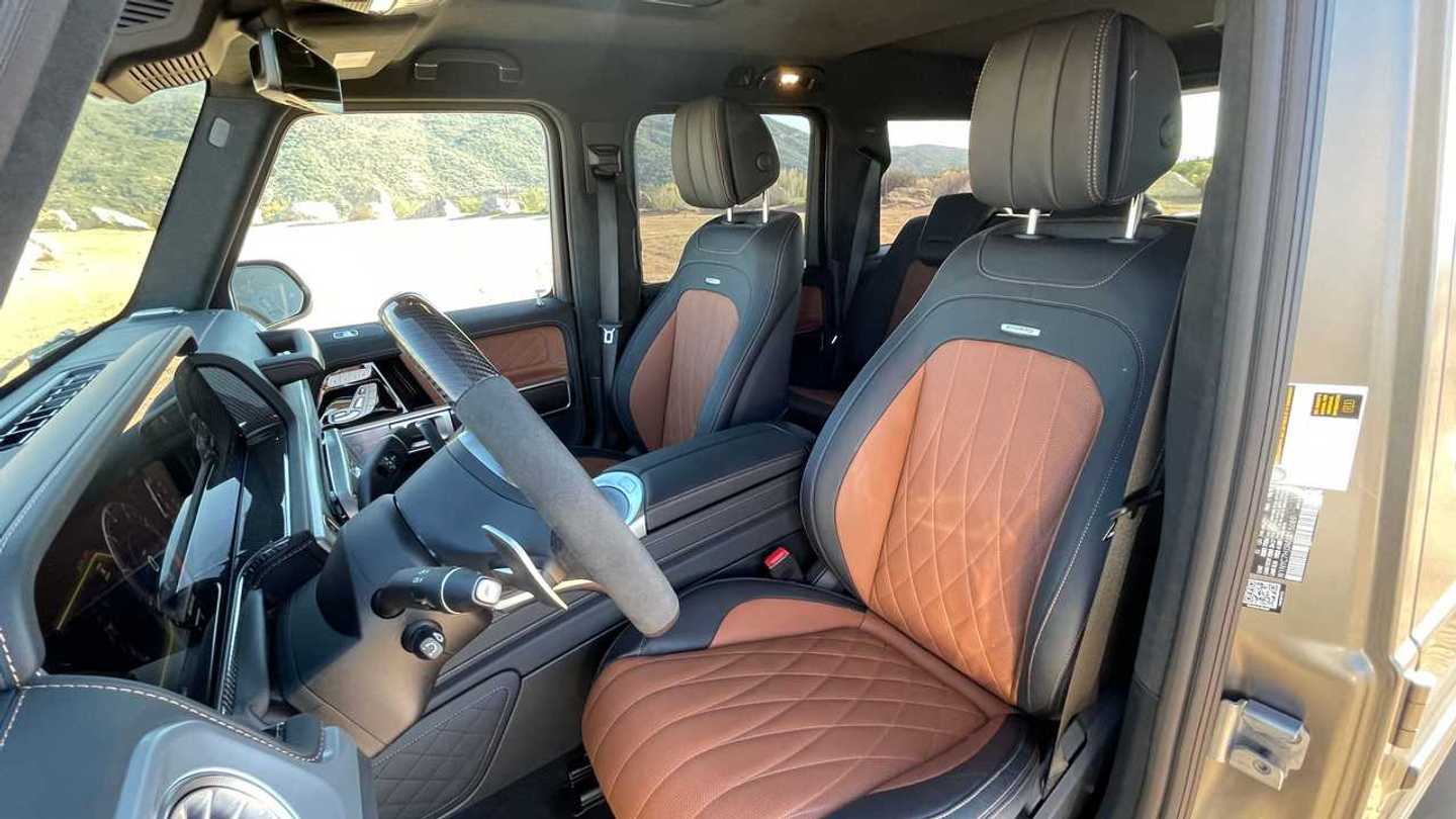 Drag Race: Mercedes-AMG G63 Vs. Land Rover Defender V8 Vs. Jeep ...