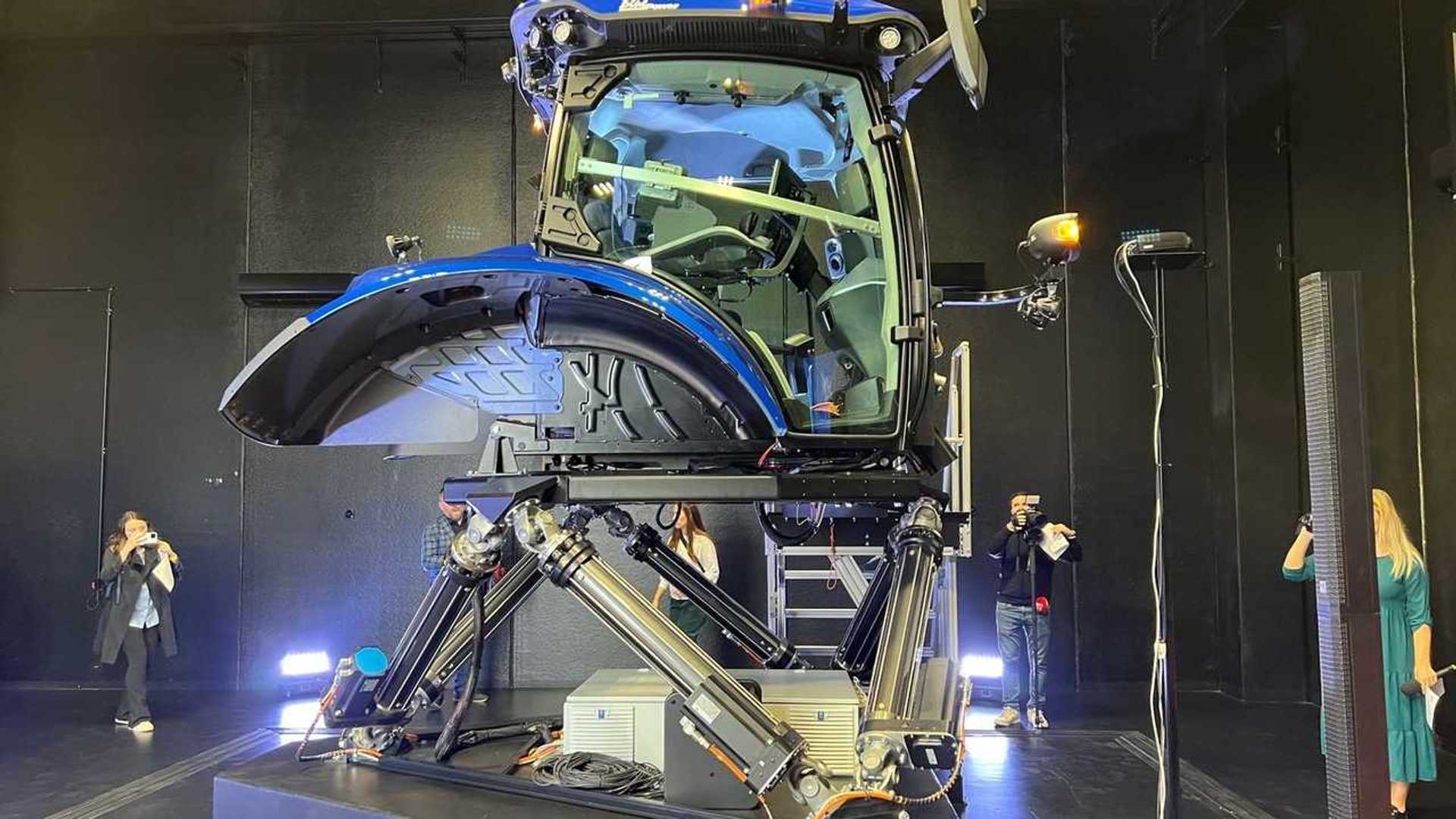 CNH Industrial: a Modena, il primo Dynamic Simulator per trattori