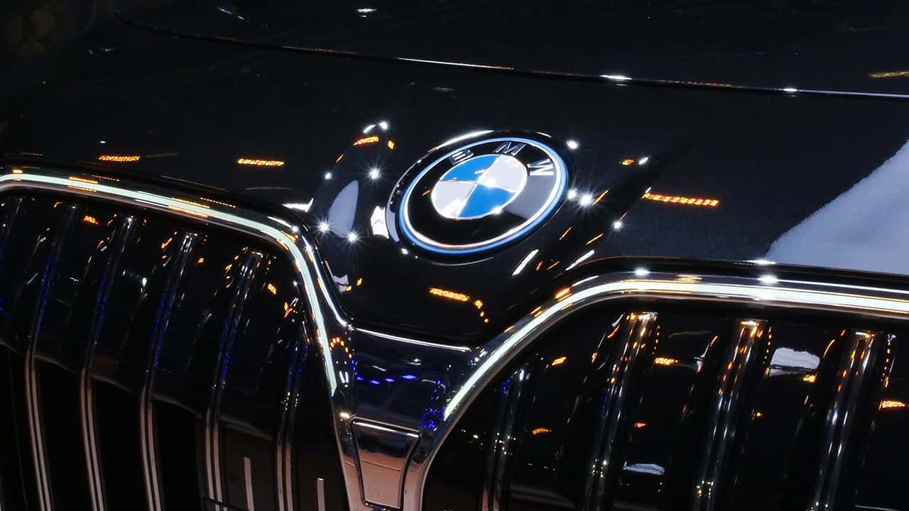 BMW: Large electric SUVs to be built on combustion platform
