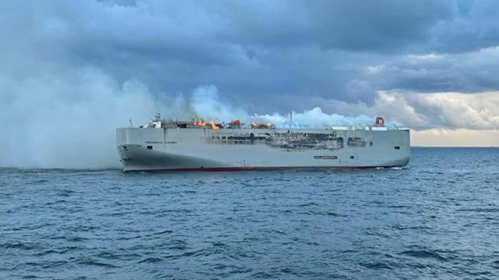 Ship Carrying 3,000 Mercedes And Other Cars Burns Off Dutch Coast, One ...