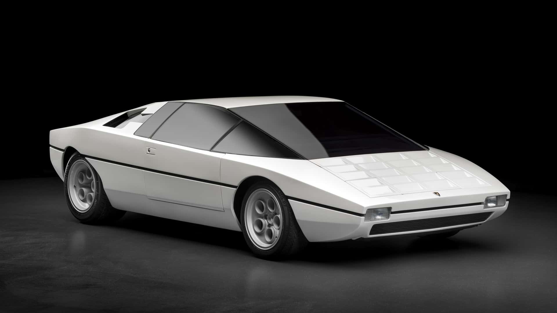 Lamborghini Bravo: Alcantara celebra 50 años en el mundo del automóvil