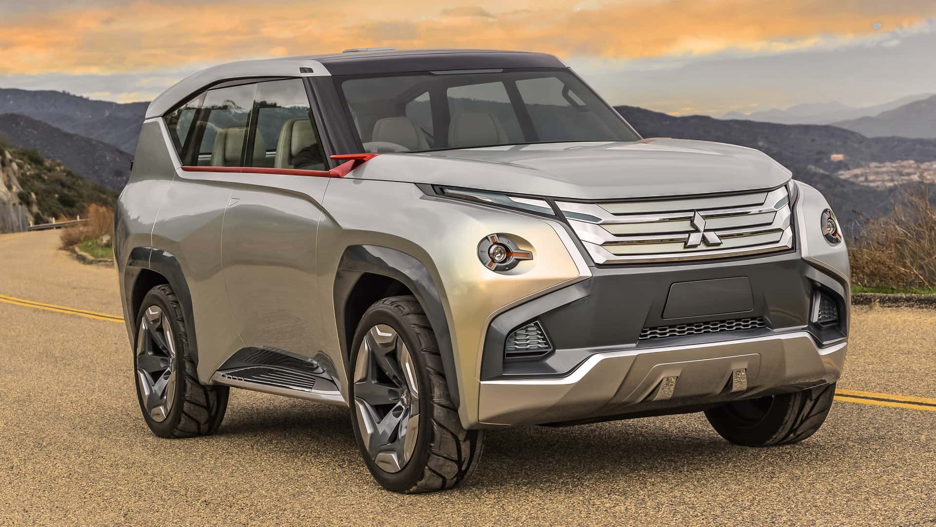 Mitsubishi Pajero Full voltará à vida na plataforma do próximo Outlander