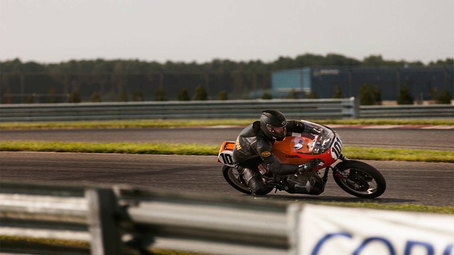 Vintage Motorcycle Racing is no a walk in the park: Rider Profile Isaac ...