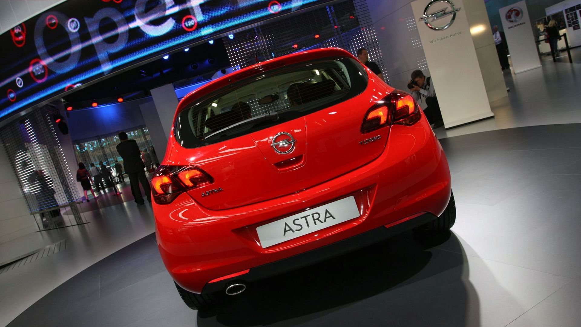 2010 Opel Asta Public Premiere in Frankfurt | Motor1.com Photos