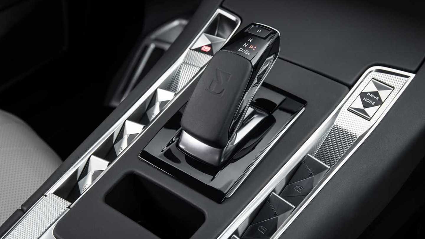 Essai DS 7 Crossback E-Tense - Premier Français du genre