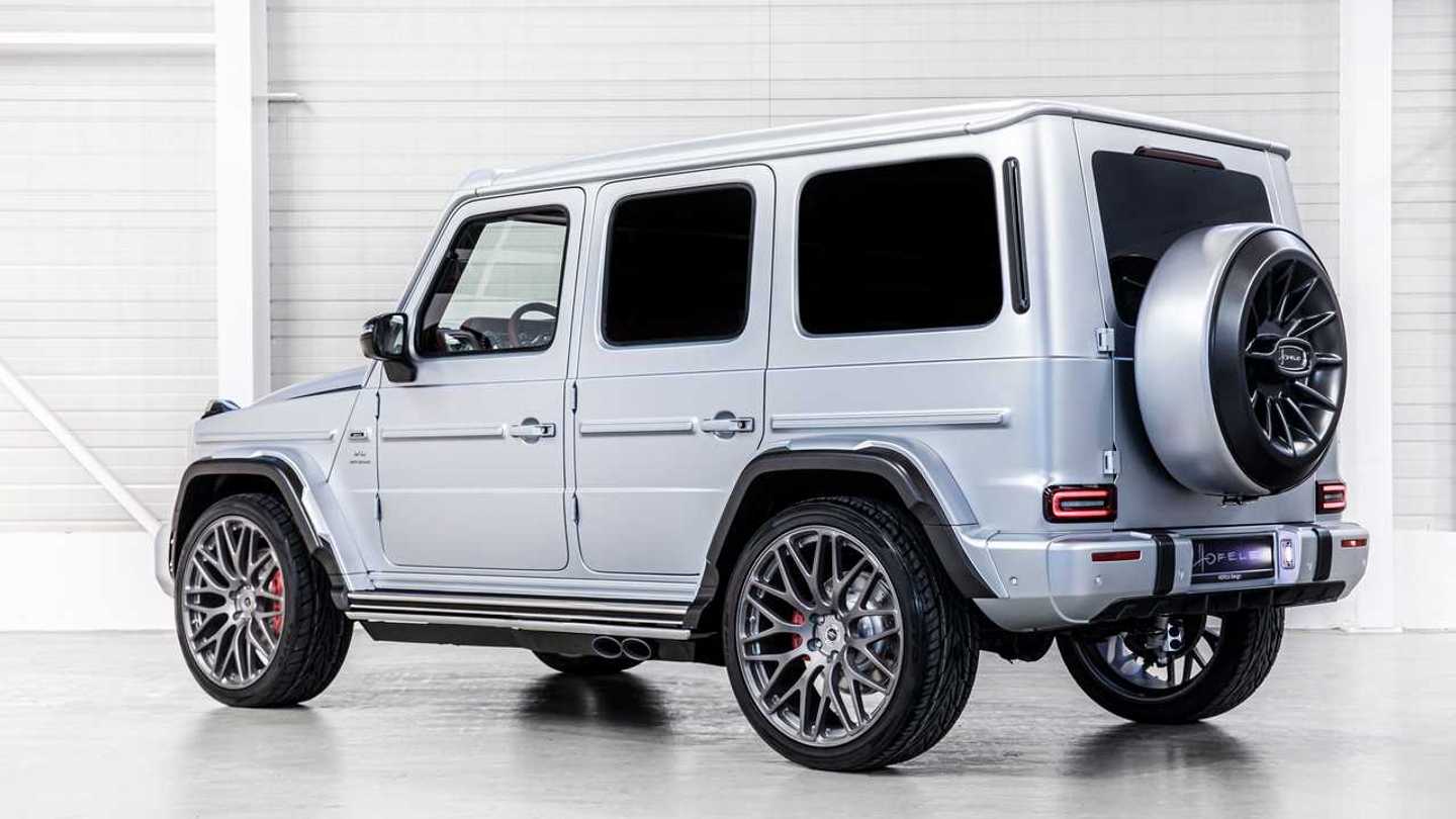 Mercedes G63 AMG Ini Silver di Luar dan Merah Menyala di Dalam