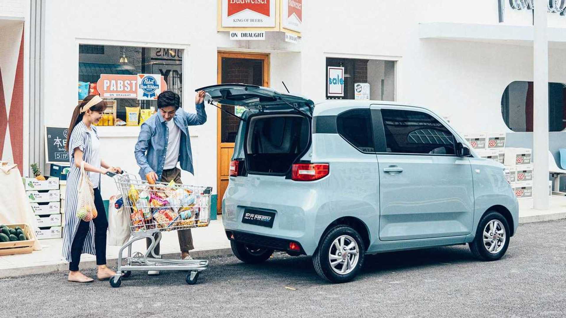 China: Wuling Hong Guang MINI EV Sales Exceed 40,000 In August