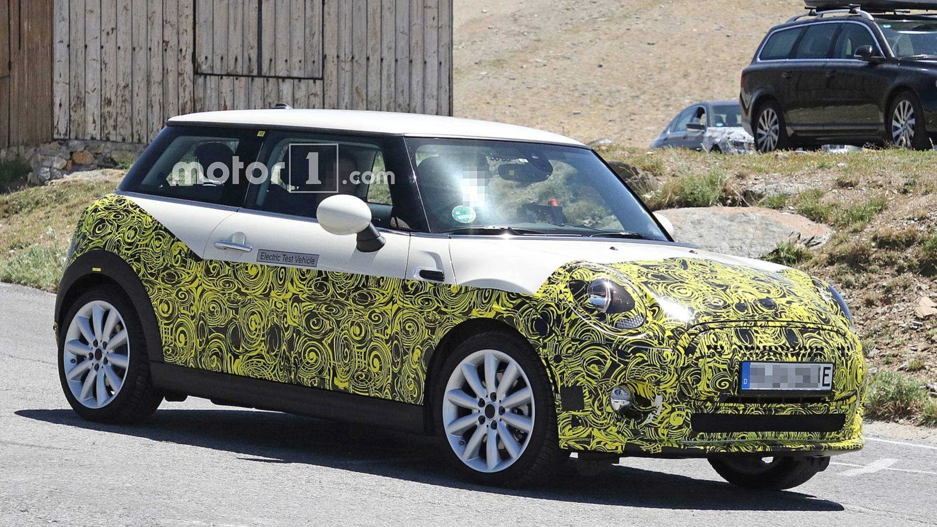 MINI'nin yeni EV modeli tam teşekküllü bir hot hatch olacak