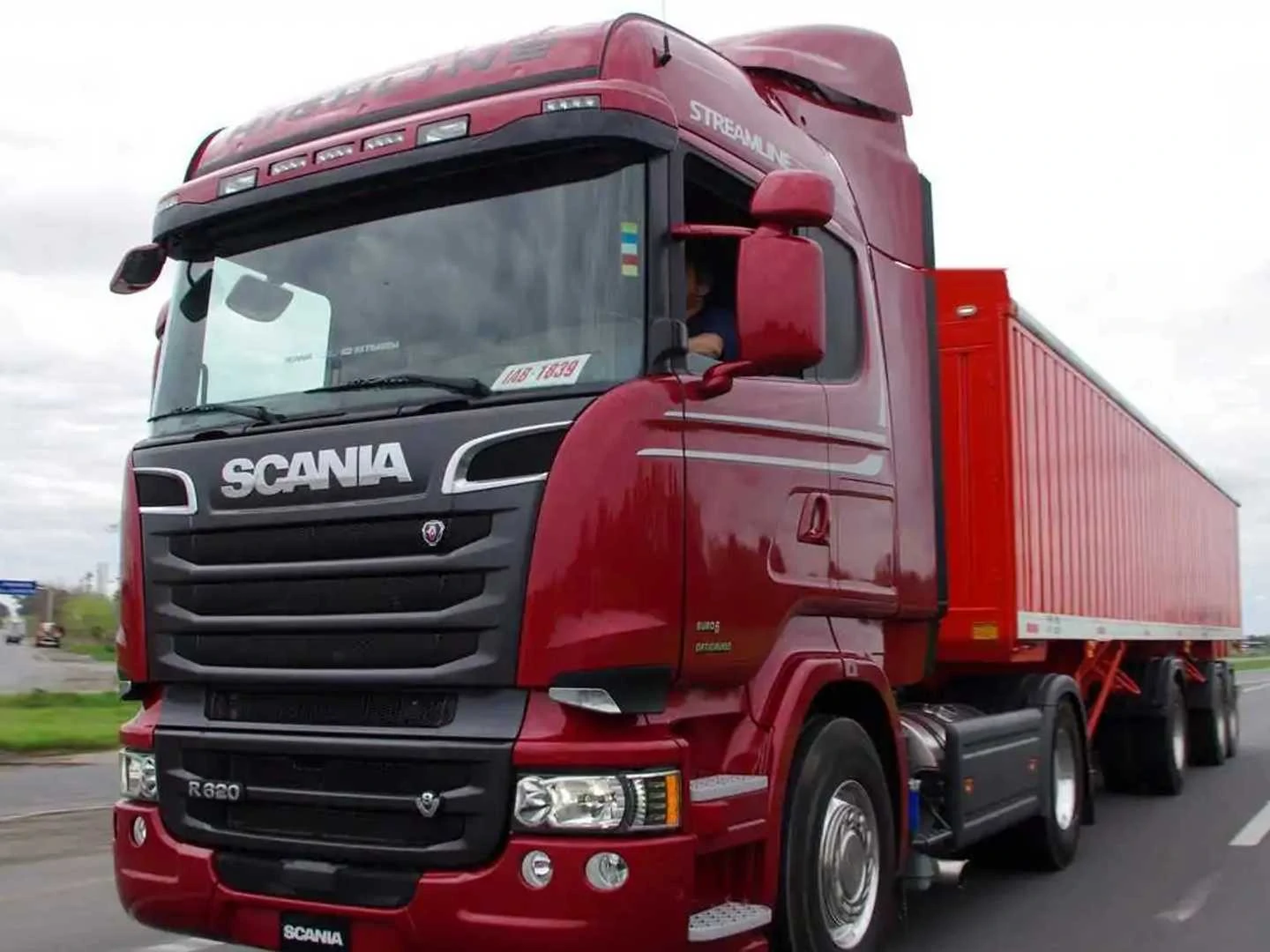 Fondo De Pantalla De Scania V8 Nuevo Scania 113H 2025: El Regreso Del
