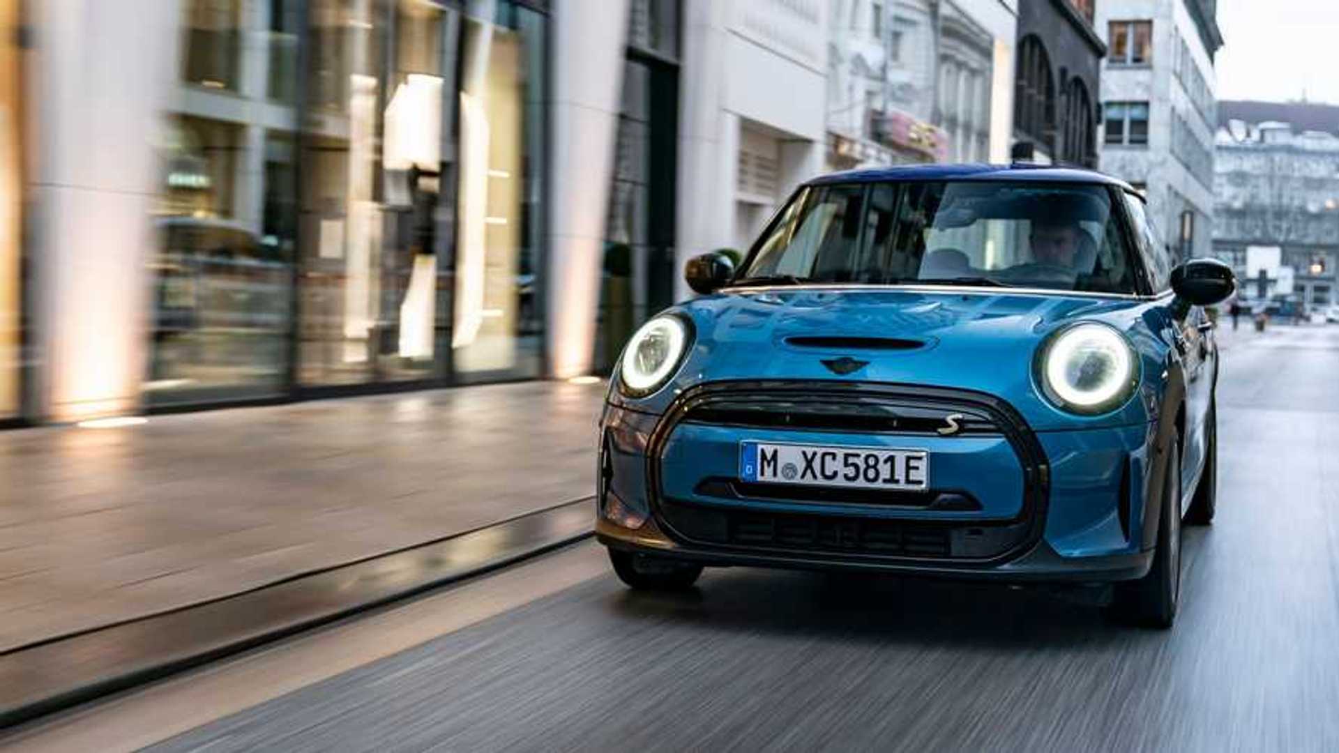 MINI confirma que lançará último carro com motor a combustão em 2025