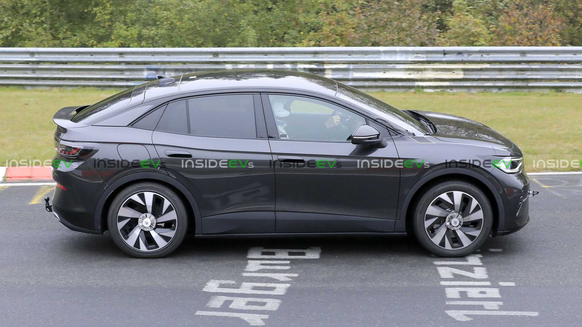 Volkswagen ID.5 / ID.4 Coupe - InsideEVs Brasil Fotos