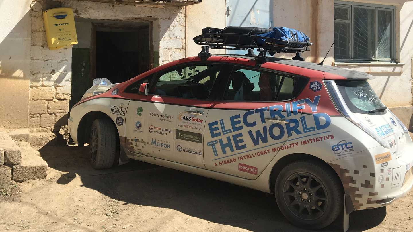 ESPECIAL: a incrível história do Nissan Leaf que rodou 16.000 km no ...