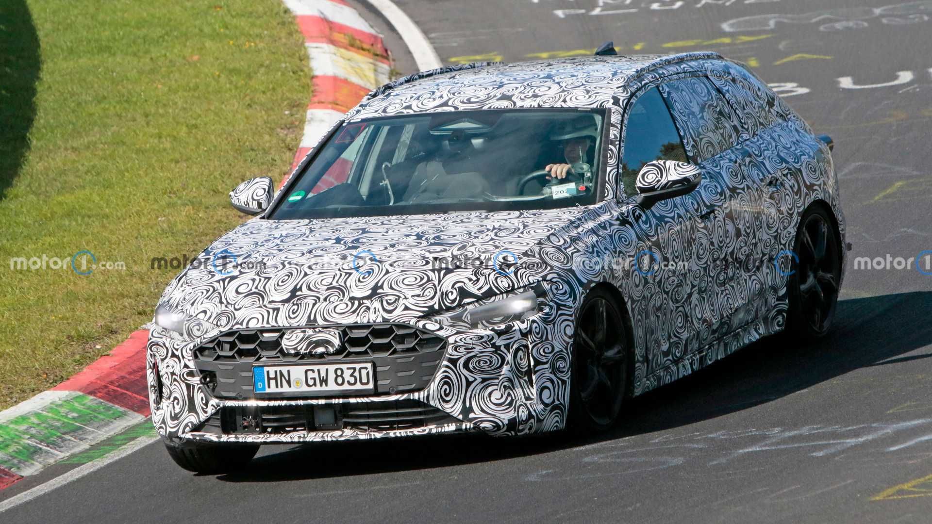 아우디 A4 아반트 뉘르 스파이샷 : 클리앙