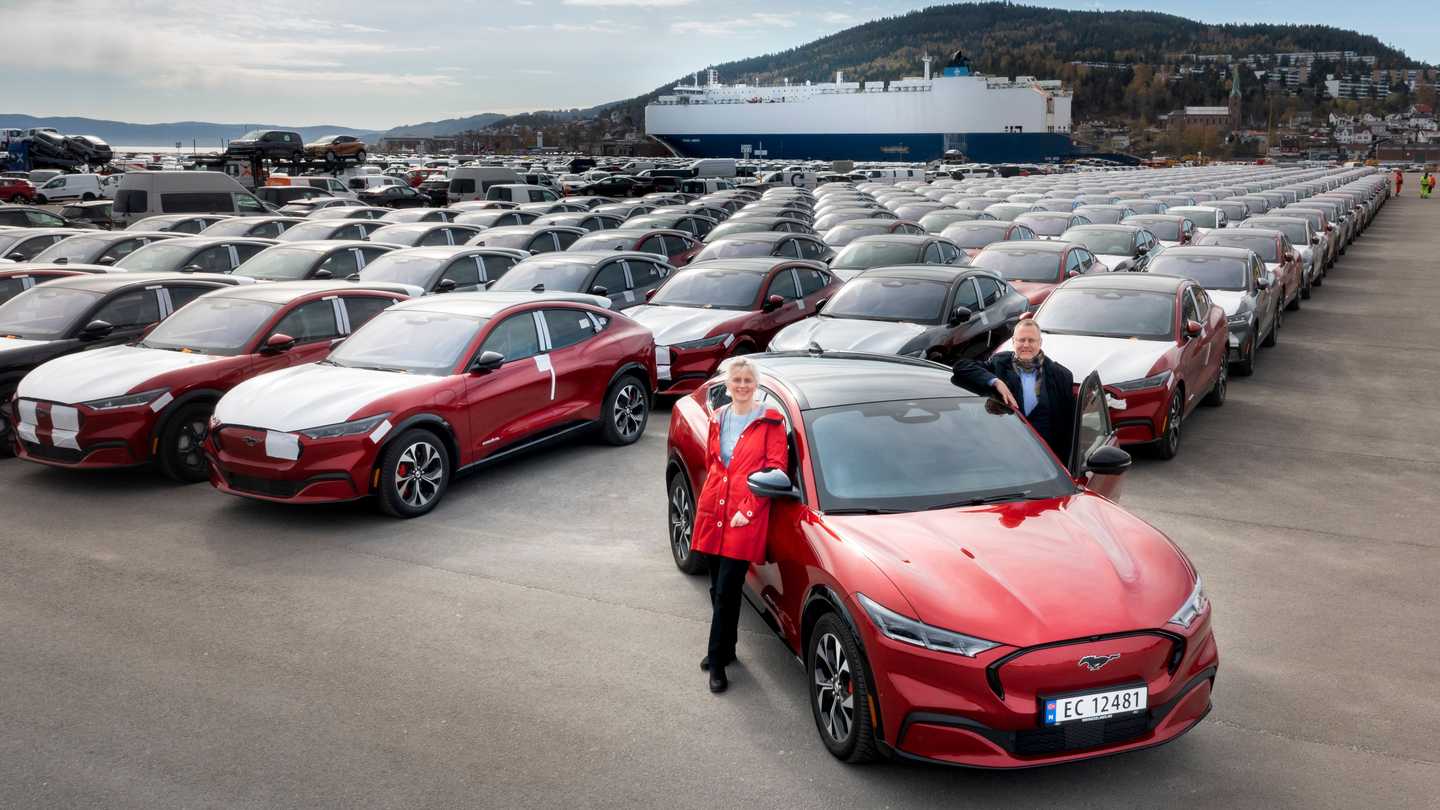 Ford Celebrates Production Of 150,000th Mustang Mach-E