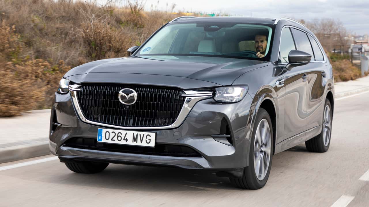 Mazda CX-80 PHEV 327 CV: conducimos el SUV grande 'asequible'