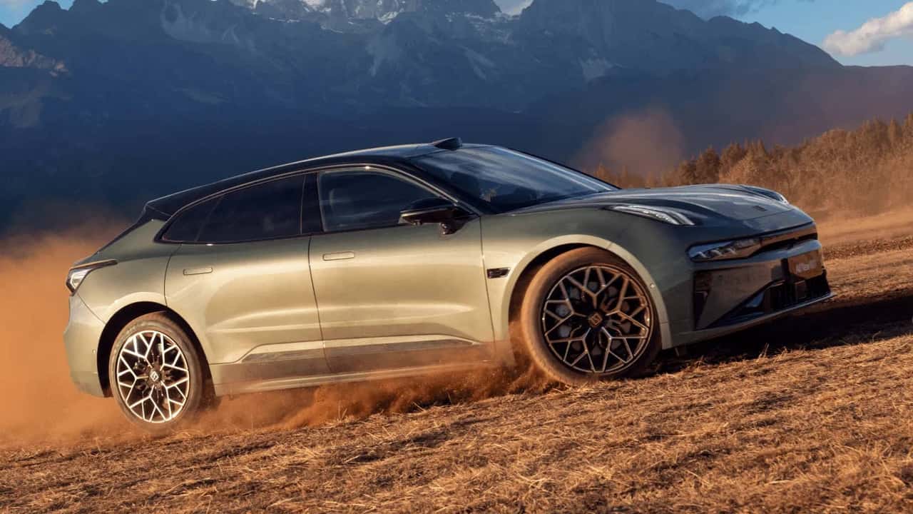 The Polestar 4 Is Good. Too Bad The Zeekr 001 Is Better